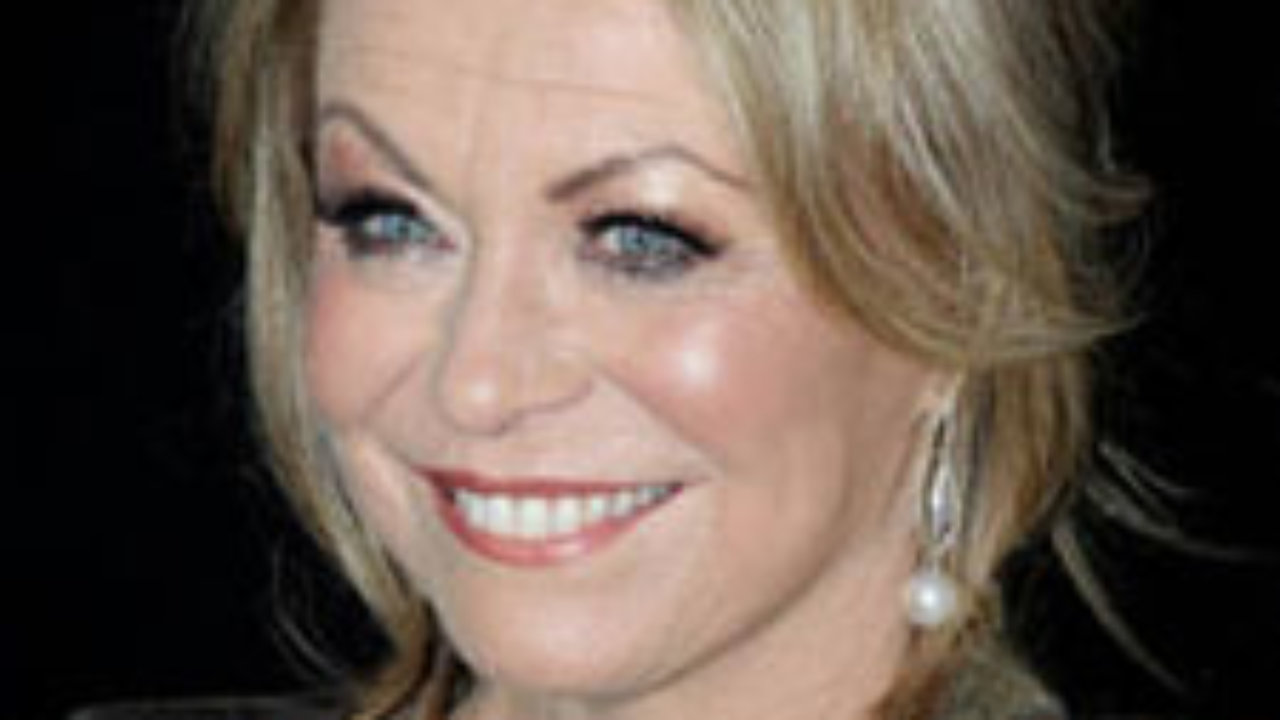 Jacki Weaver Gracepoint