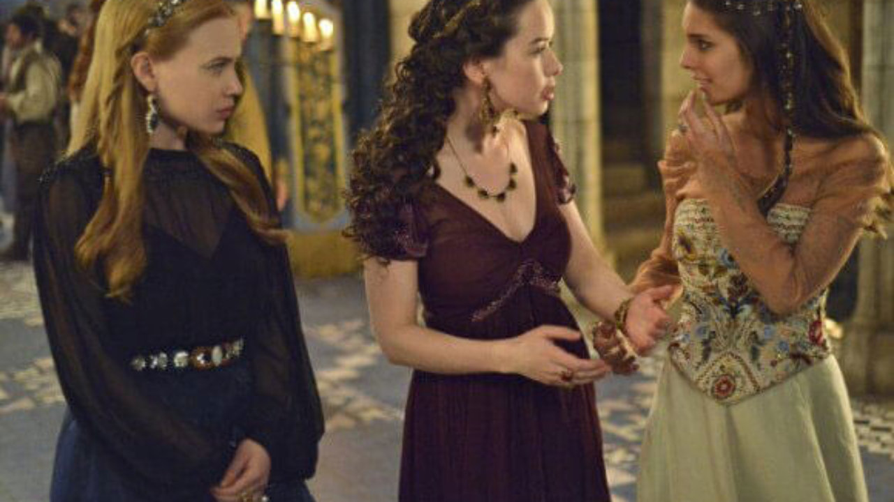 Anna Popplewell Reign Gif