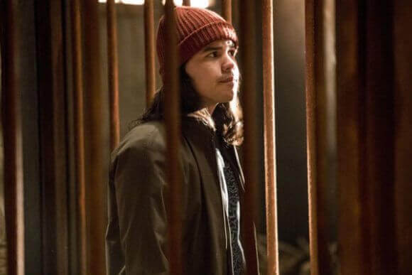 The Flash Season 3 Episode 13 Preview: Attack on Gorilla City Photos