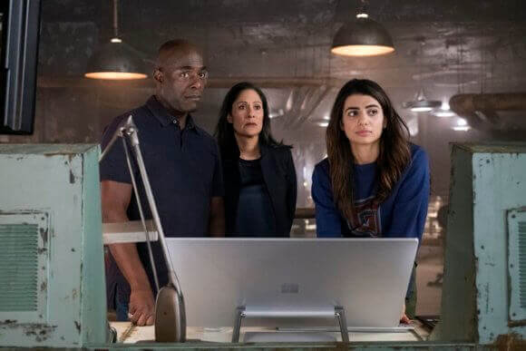 Timeless Season 2 Photos, Premiere Date, Plot and Cast Info
