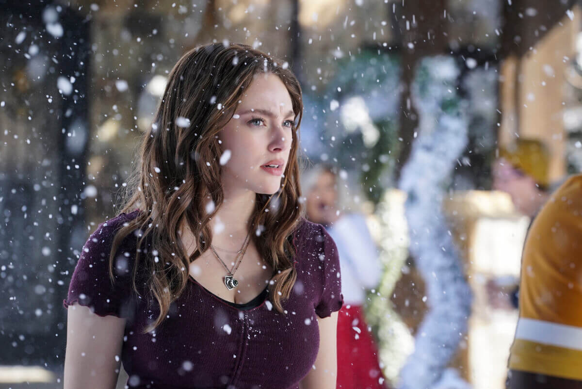 Legacies Season 2 Episode 8 Photos: Preview of "This Christmas Was ...