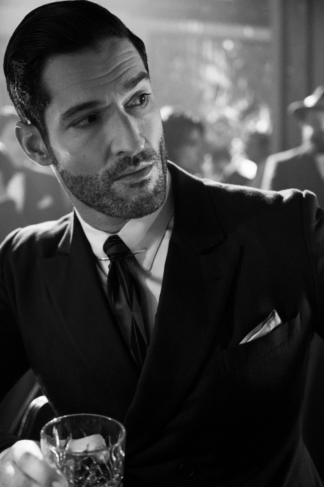 'Lucifer' Season 5 Trailer, Photos: The Devil's Back and All Hell's ...