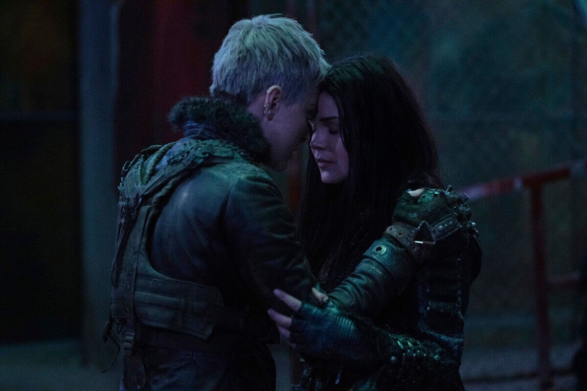 'The 100' Season 7 Episode 15 Photos: Preview of "The Dying of the Light"