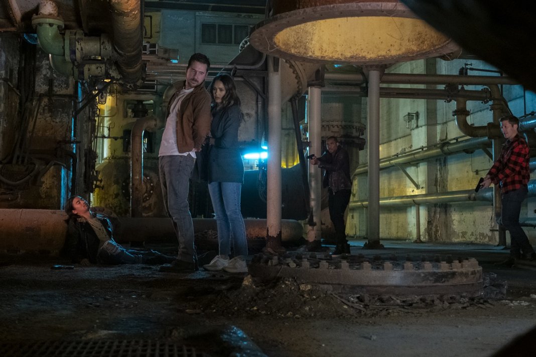 'L.A.'s Finest' Season 1 Episode 7: Photos: Preview of "Book of Secrets"
