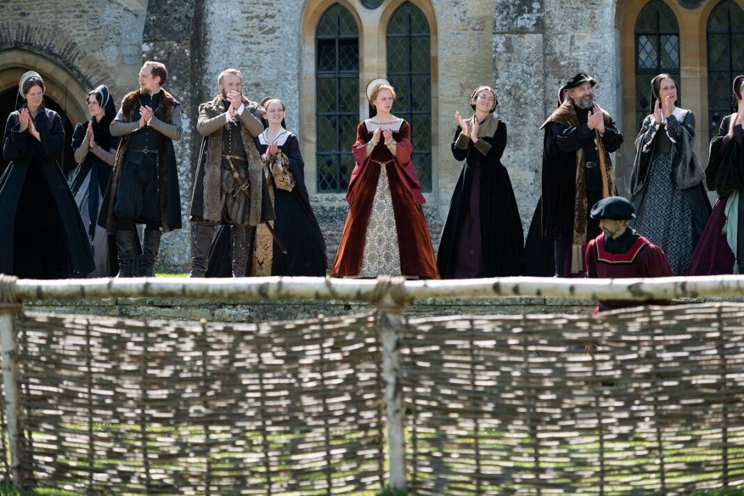 Becoming Elizabeth Episode 7 Recap: To Laugh, To Lie, To Flatter, To Face