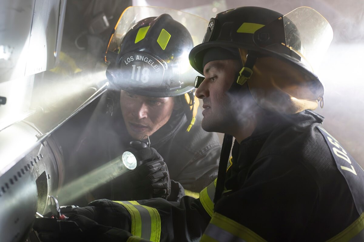 9-1-1 Season 7 Episode 1 Preview: Photos, Cast, and Promo