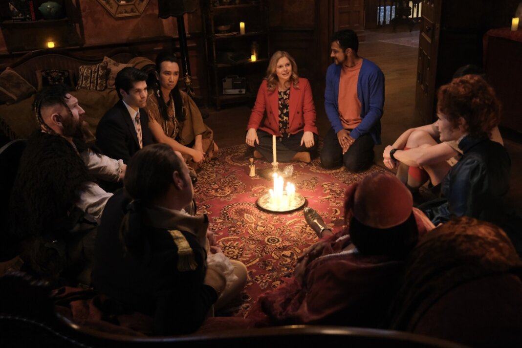 Ghosts Season 3 Episode 4 Photos, Cast and Halloween 3 Promo