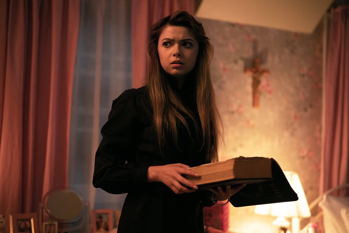 Hysteria Series Preview: Cast, Photos, Plot, and Teaser