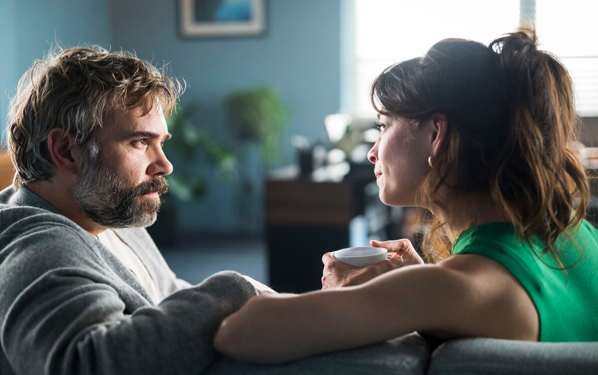 Murder in a Small Town Episode 4 Cast, Photos, and Promo